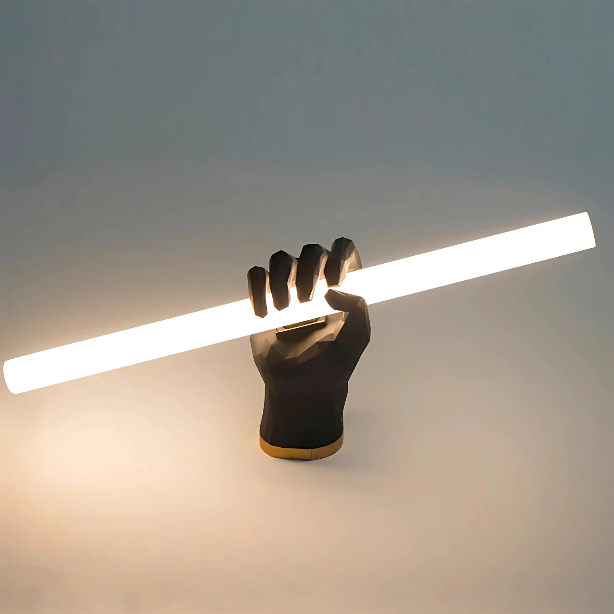 Mano Lux Lamp | Bold Hand-Shaped Light Sculpture | Interior Moderna