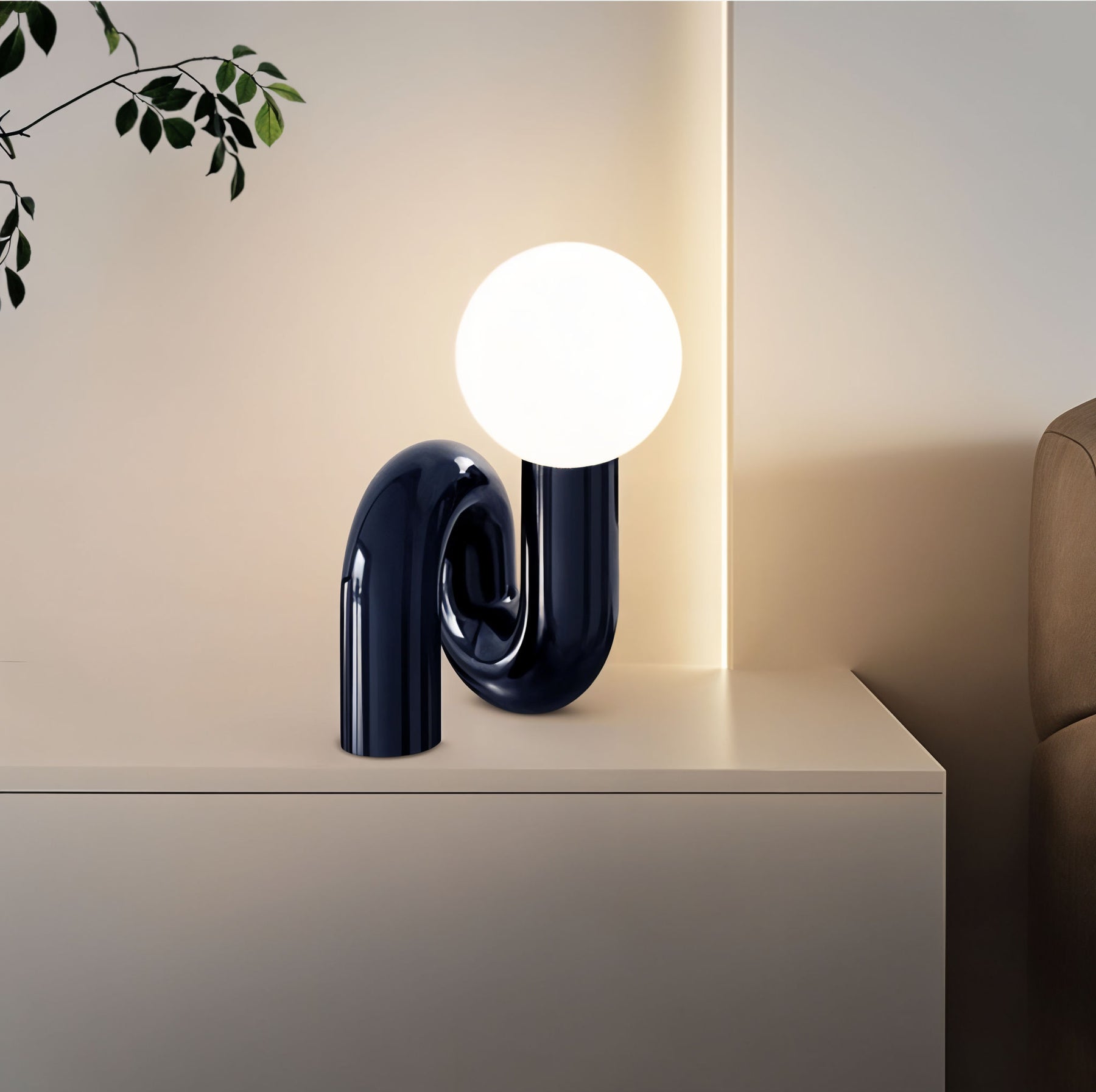 Curl Lamp | Sculptural Table Lamp | Interior Moderna